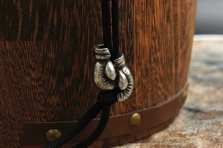 Boxing Gloves Beads for Knife Lanyard: Sporty Accent - Beadshub